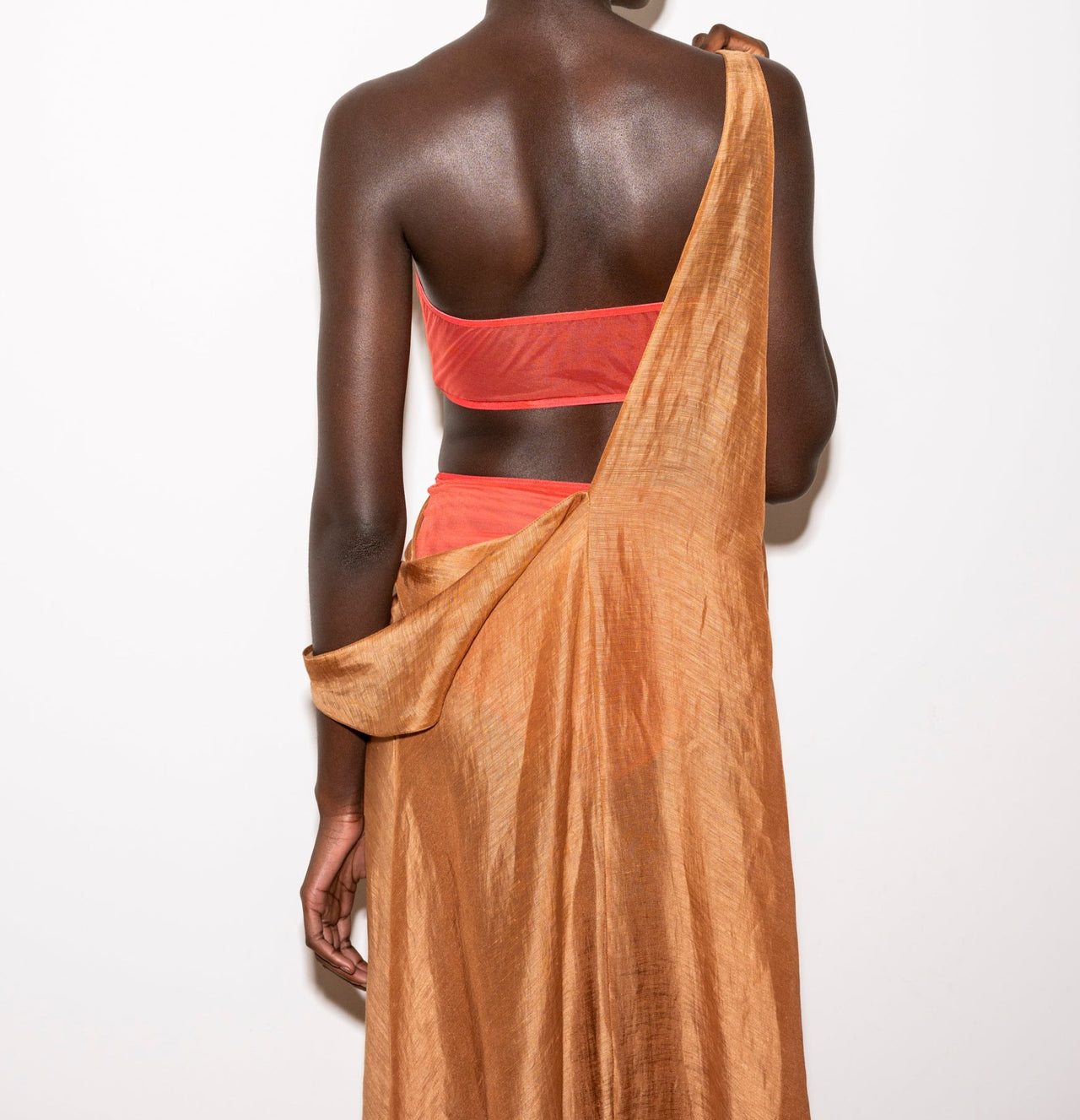 Collection No. ① – THE ESTHE