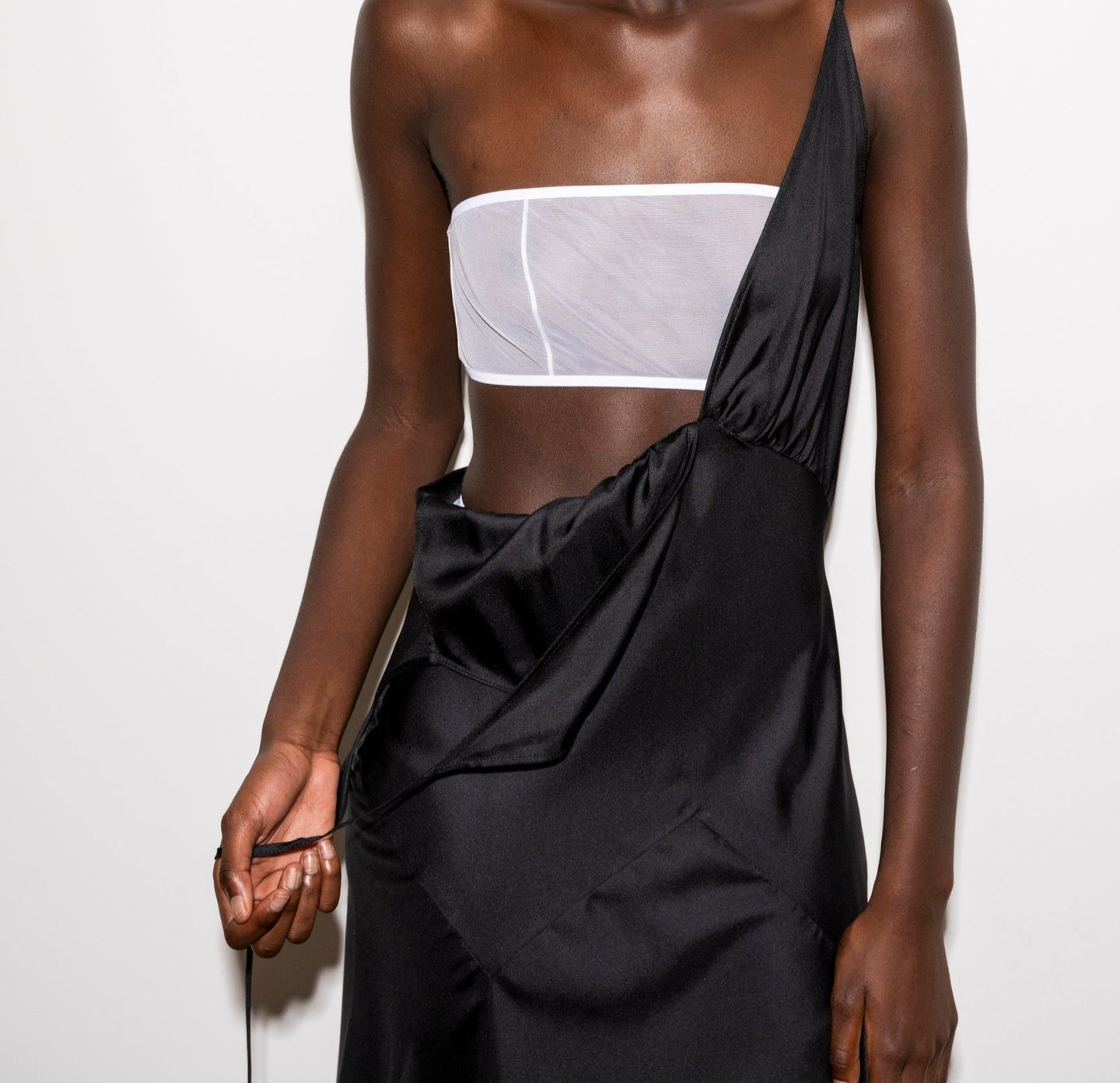 Collection No. ① – THE ESTHE